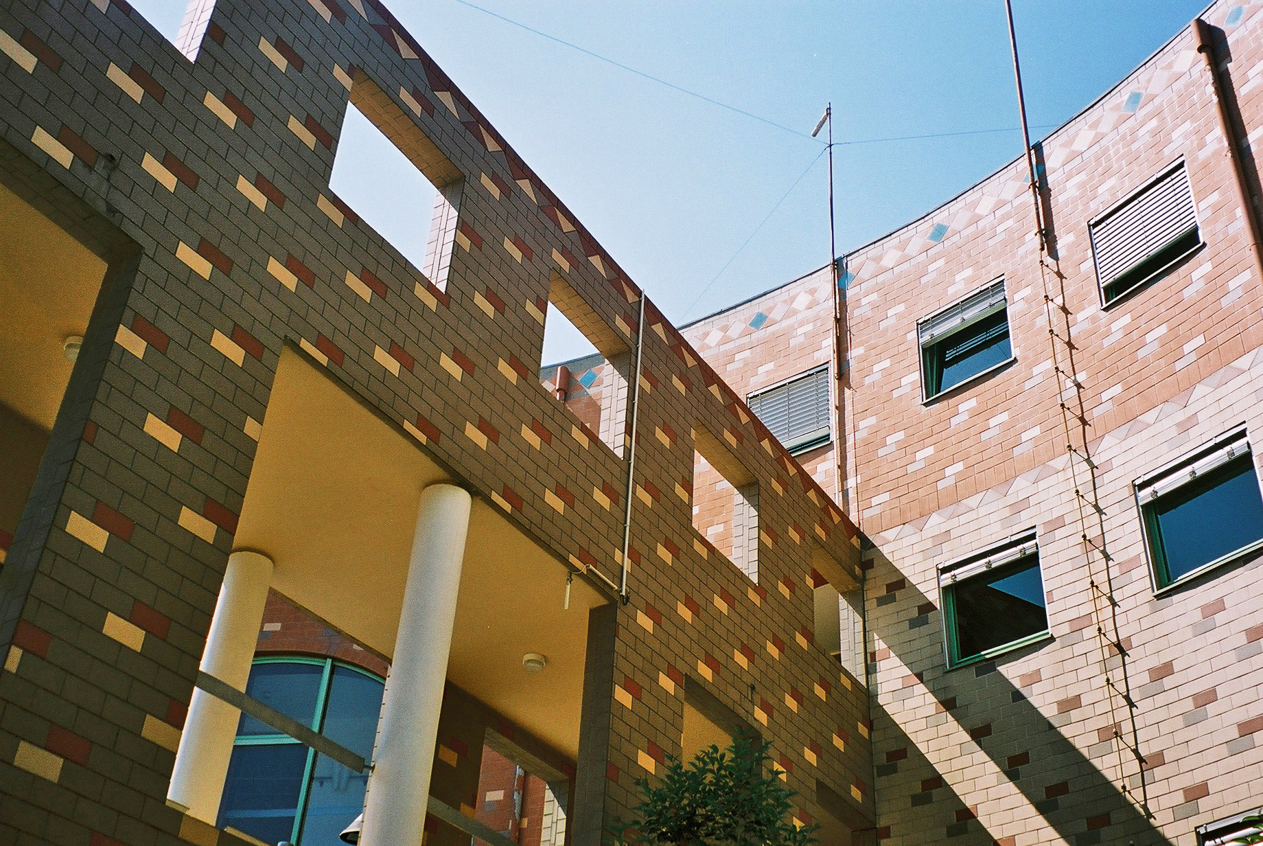 FLUP - Faculdade de Letras da Universidade do Porto | Uniarea - Fórum