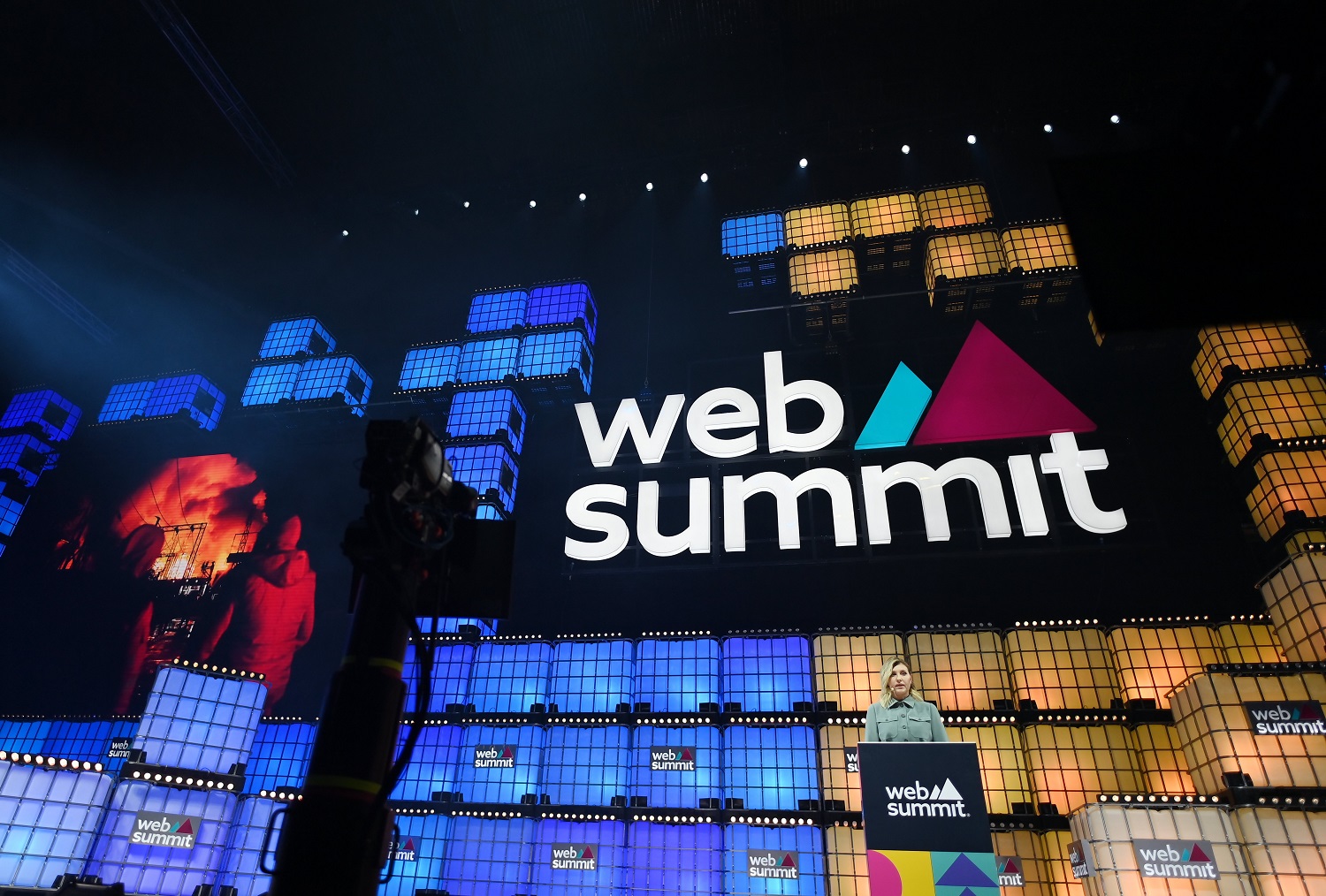 És estudante ou recém-licenciado? Sabe como podes ganhar um bilhete gratuito para o Web Summit ...